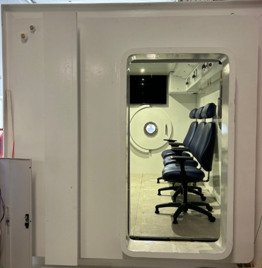 PCCI 8400 Rectangular Dual-Lock Multiplace - Hyperbaric Store